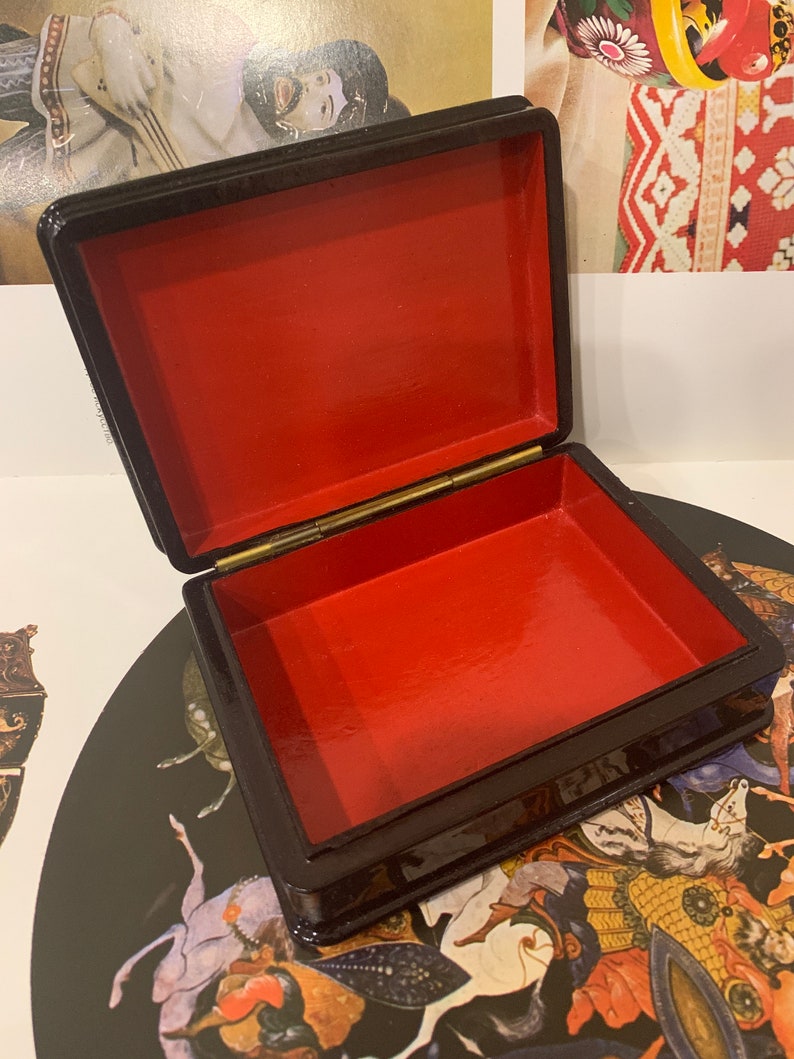 Russian Lacquer Box Mikheev Fedoskino Signed by Artist Decoupage Hand ...