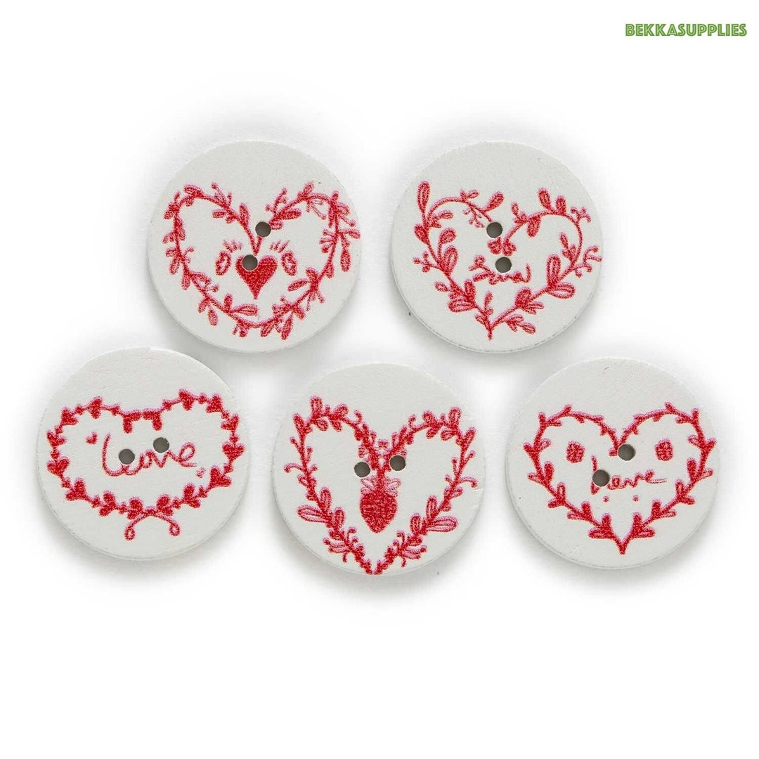 50pcs 20mm 25mm Wooden Button With Red Heart Shape Printed Round Button ...