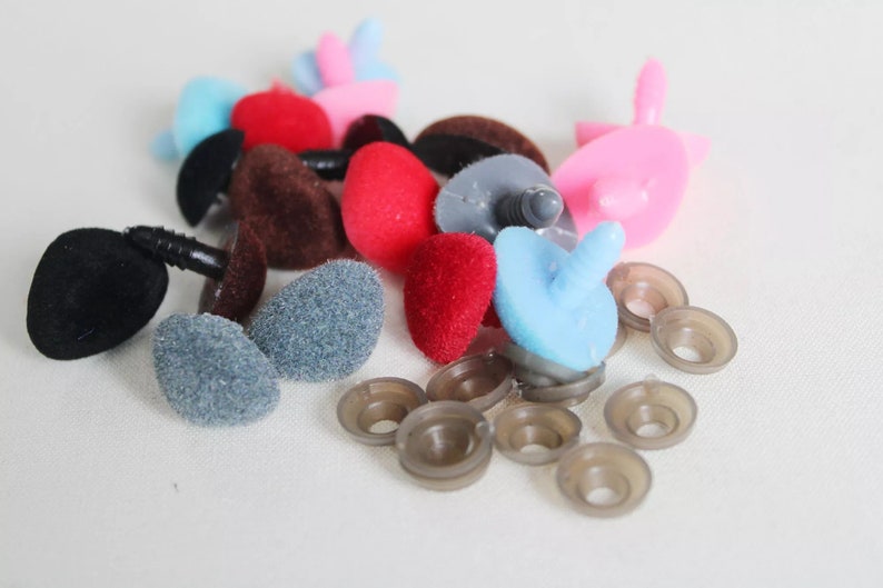 12-26mm 50pcs Flocking Triangular Plush Toy Safety Nose With Washers ...