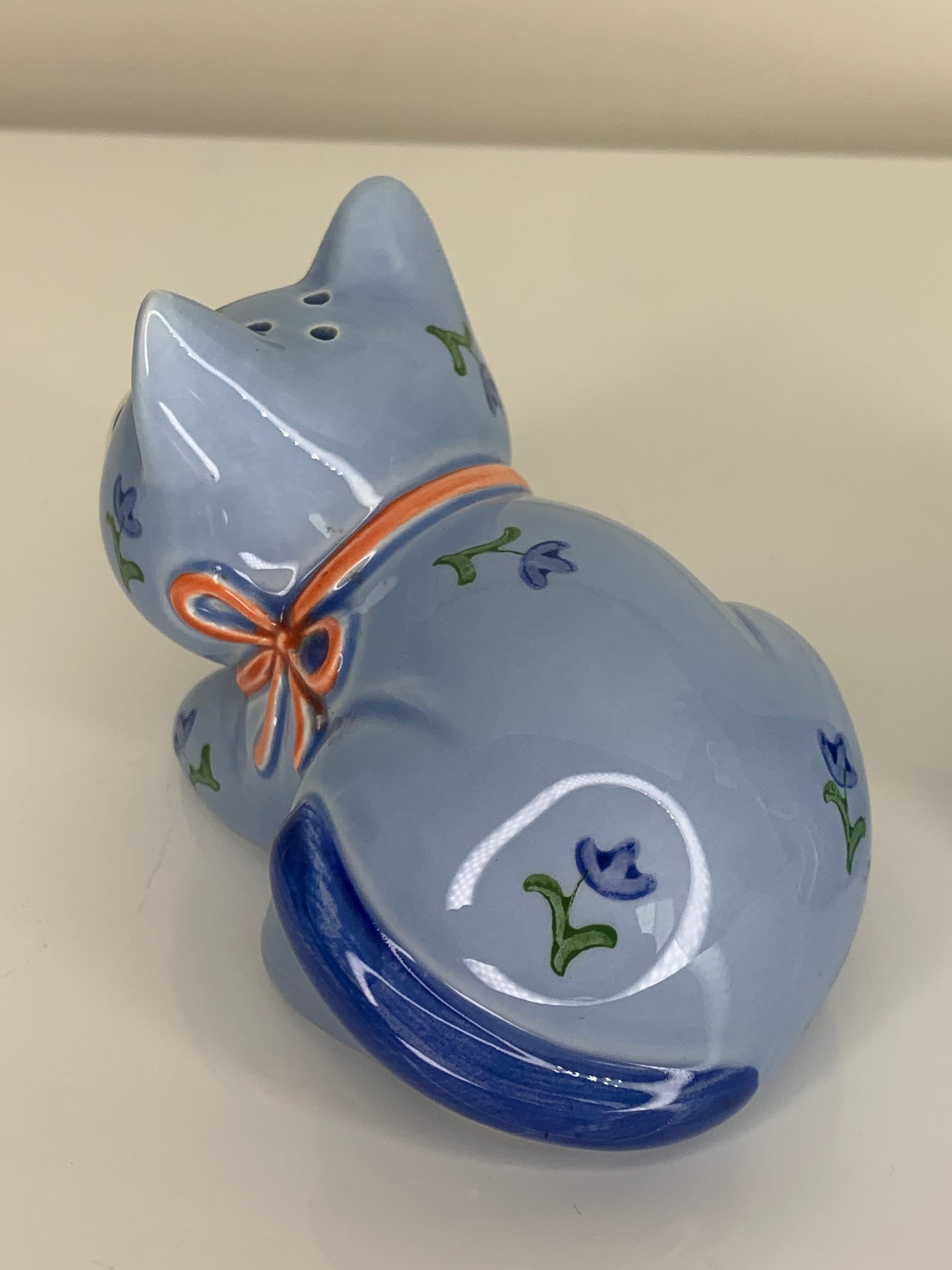 Vintage blue cat salt and pepper shaker set | Etsy