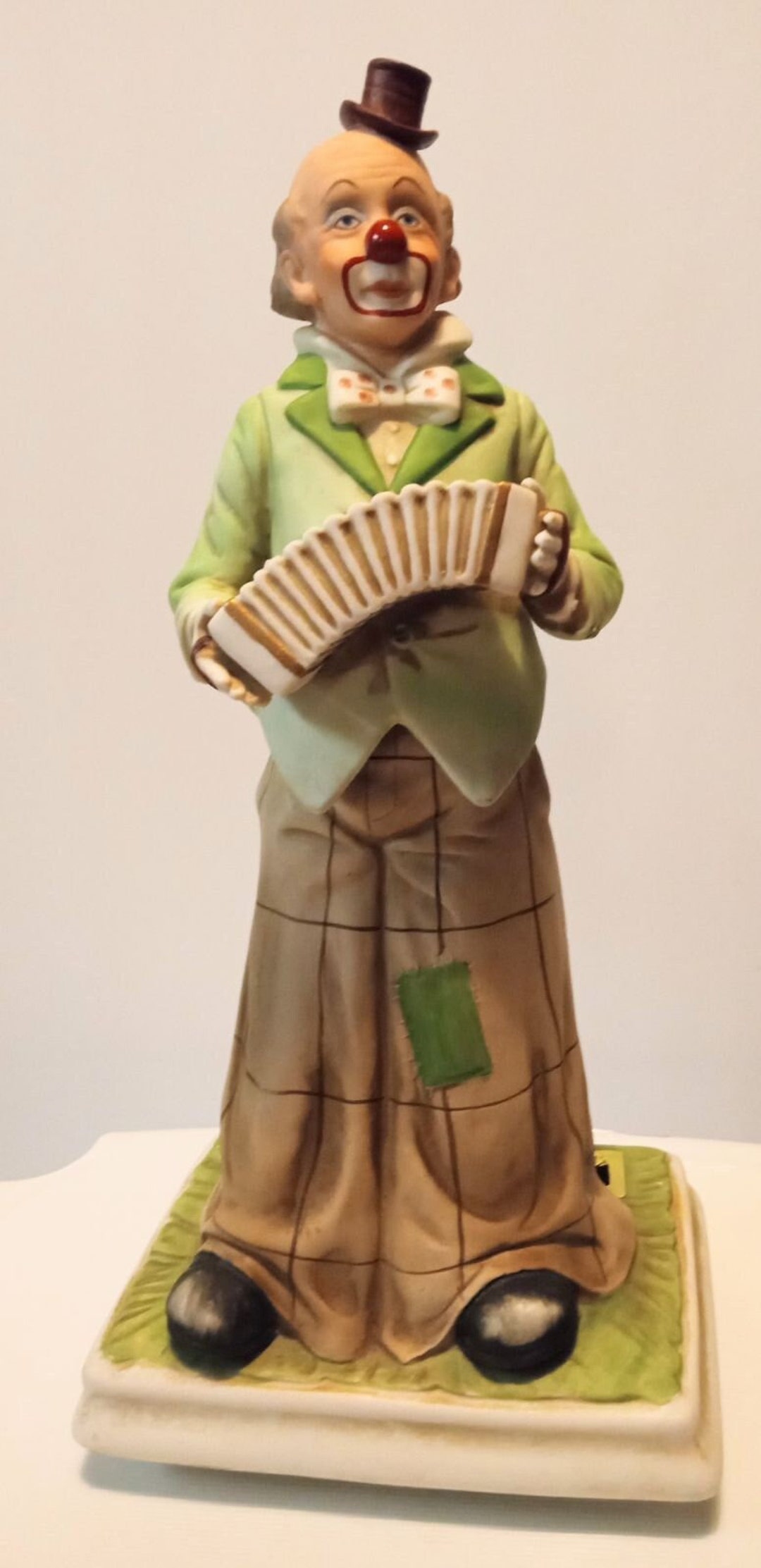 Vintage Melody in Motion Hobo Clown Playing Accordion Music Box With ...