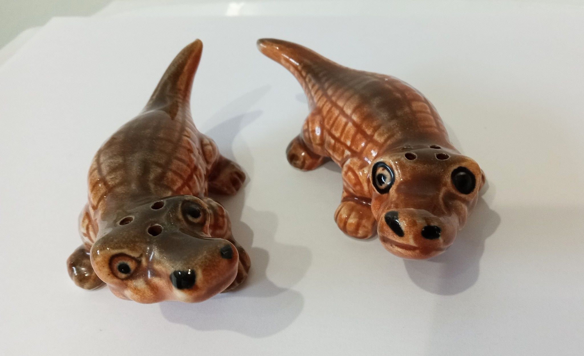 Vintage Japan Brown Crocodile Alligator Salt Pepper Shakers Set Ceramic ...