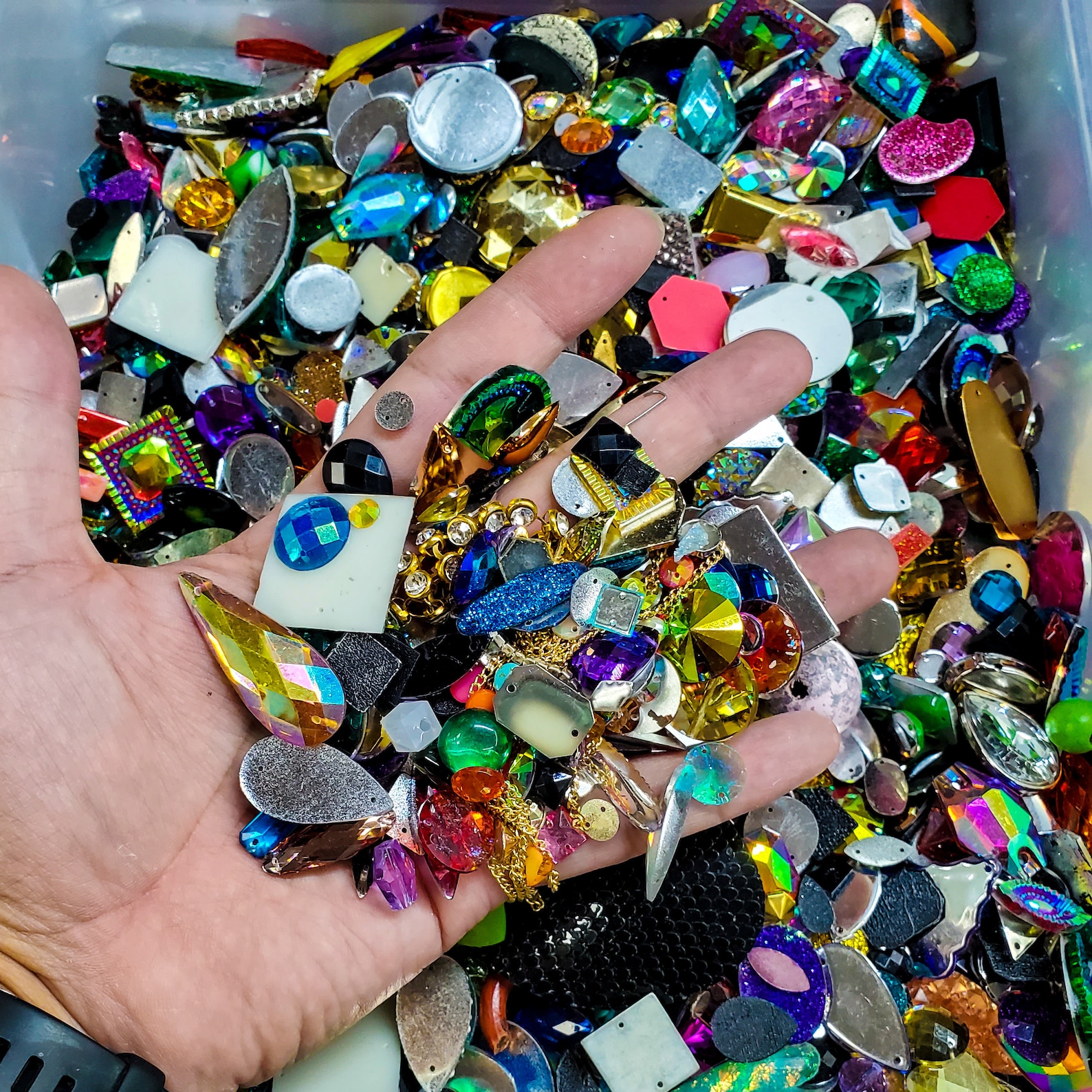 Assorted Mixed Gemstones and Beads, 150 Grams Mix Acrylic Rhinestones ...