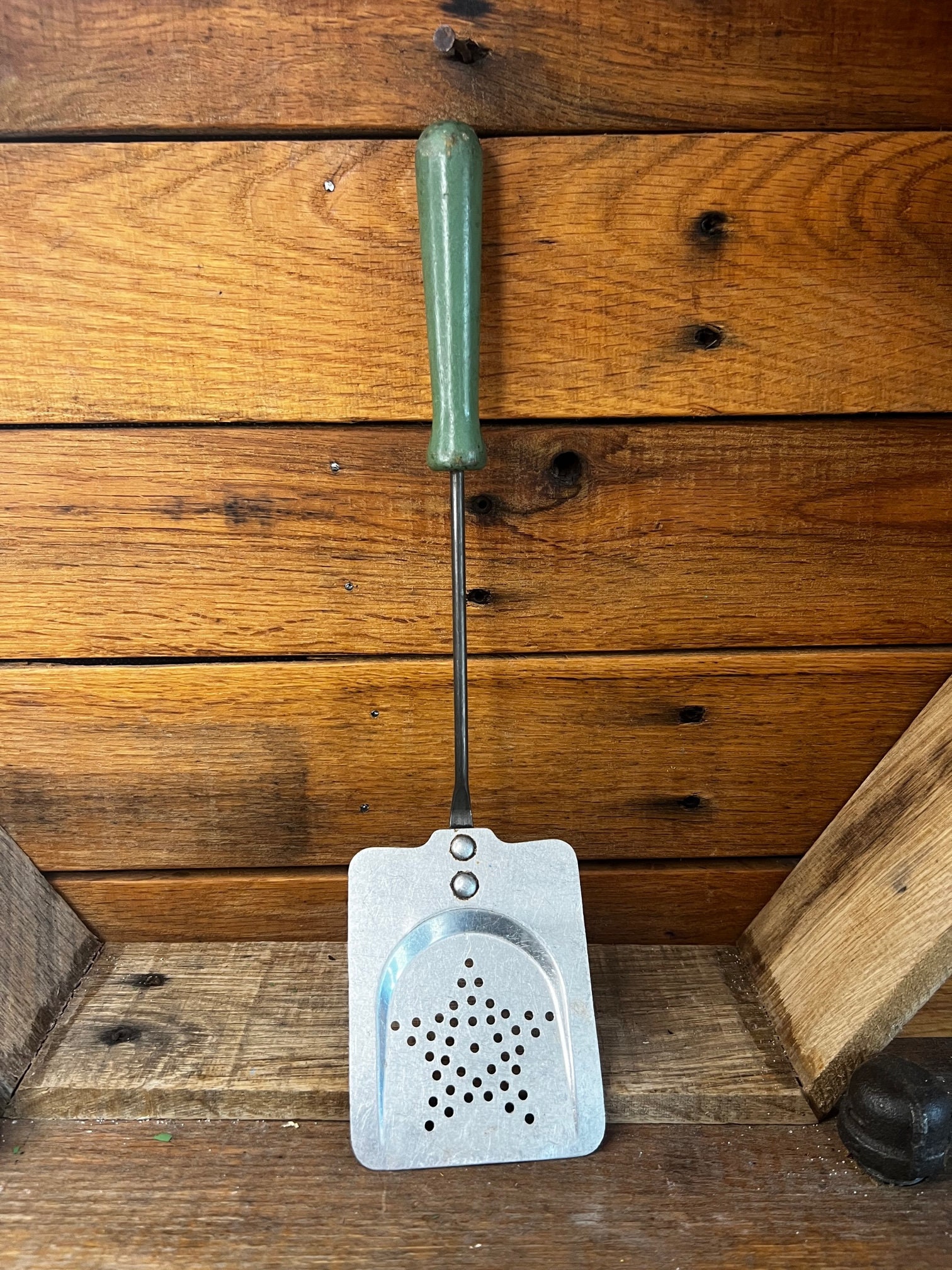 Vintage Super Short Wood Handle Star Pattern Holed Spatula Turner ...