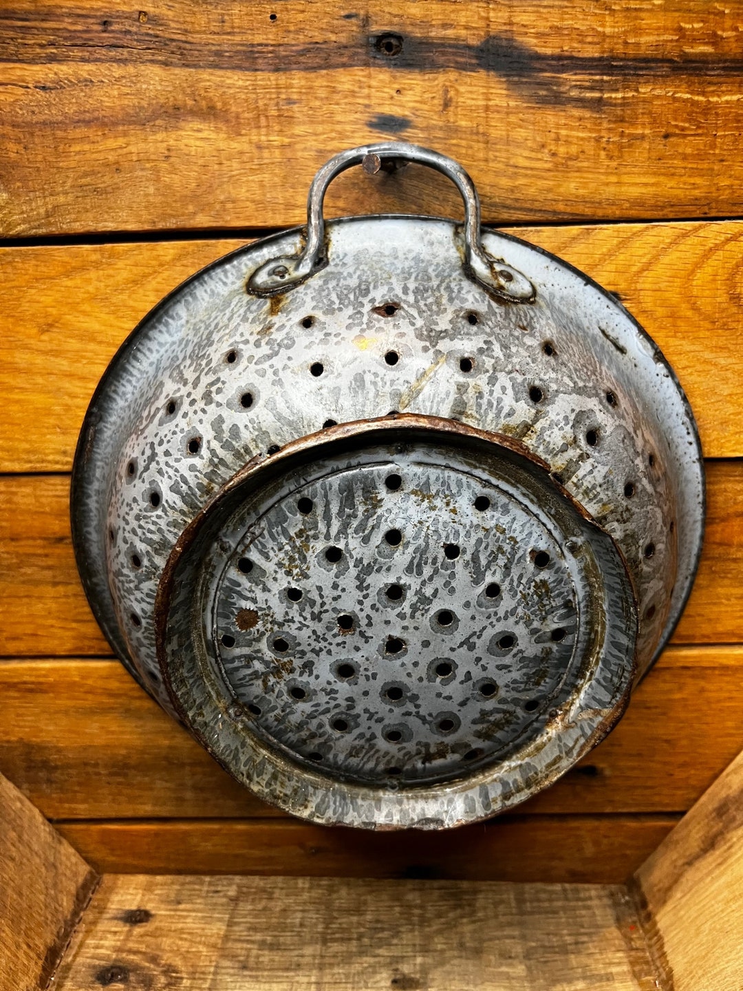 Vintage Gray Speckled Graniteware Colander Strainer - Etsy