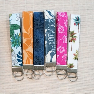 Hawaiian Fabric Keychain Wristlet | Tropical Wrist Keychain | Cute Key ...