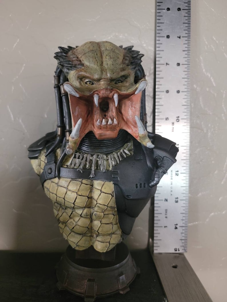 Predator Inspired Bust - Etsy
