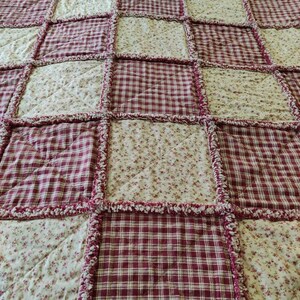Red Country Charm Quilt/red and Tan Quilt/floral and Plaid Rag Quilt ...