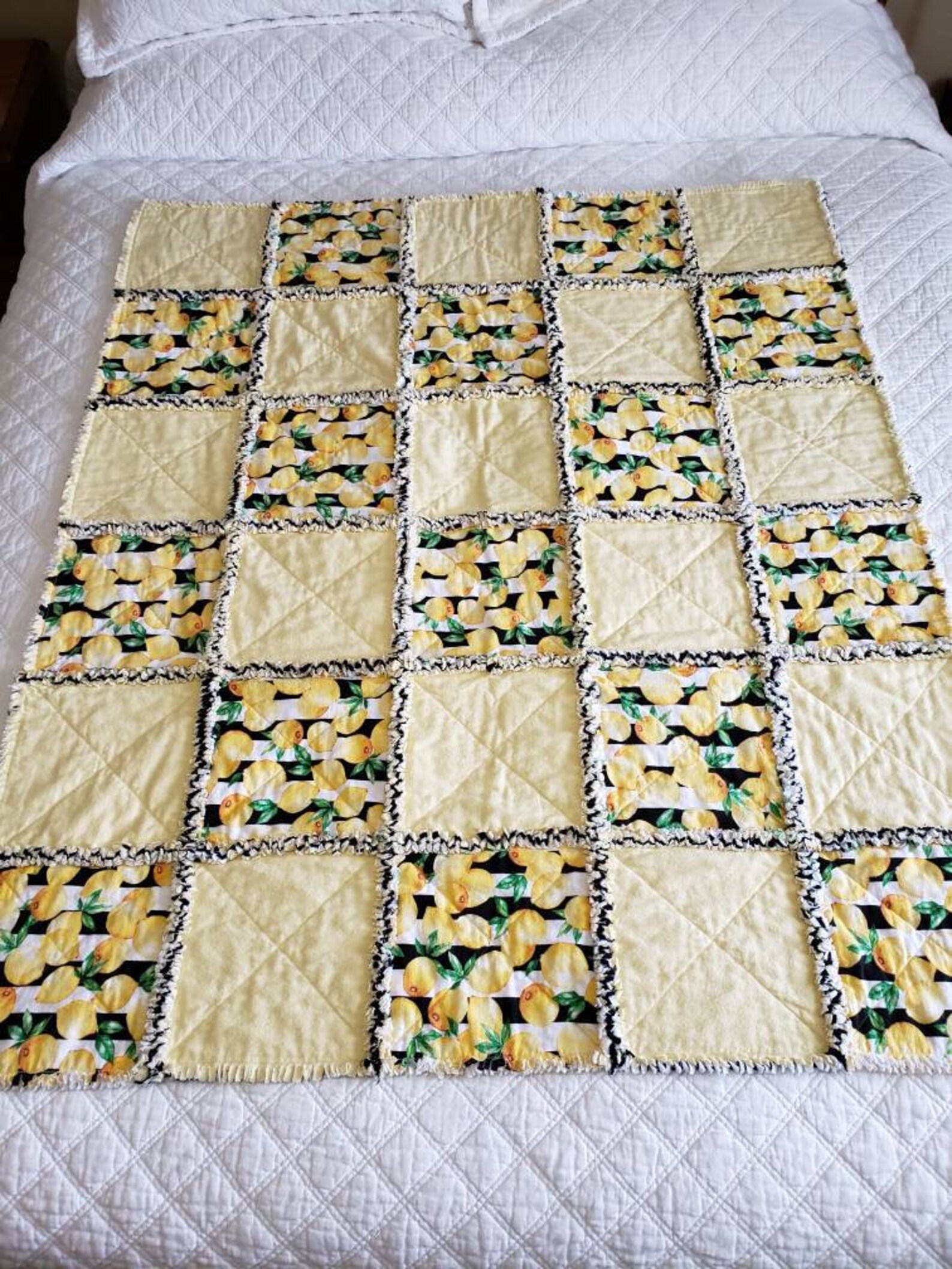 Lemon rag quilt/yellow rag quilt/lemon decor quilt/black - Etsy.de