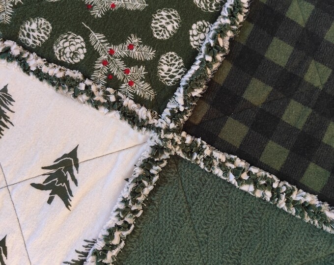 Green and White Wintertime Rag Quilt - Etsy