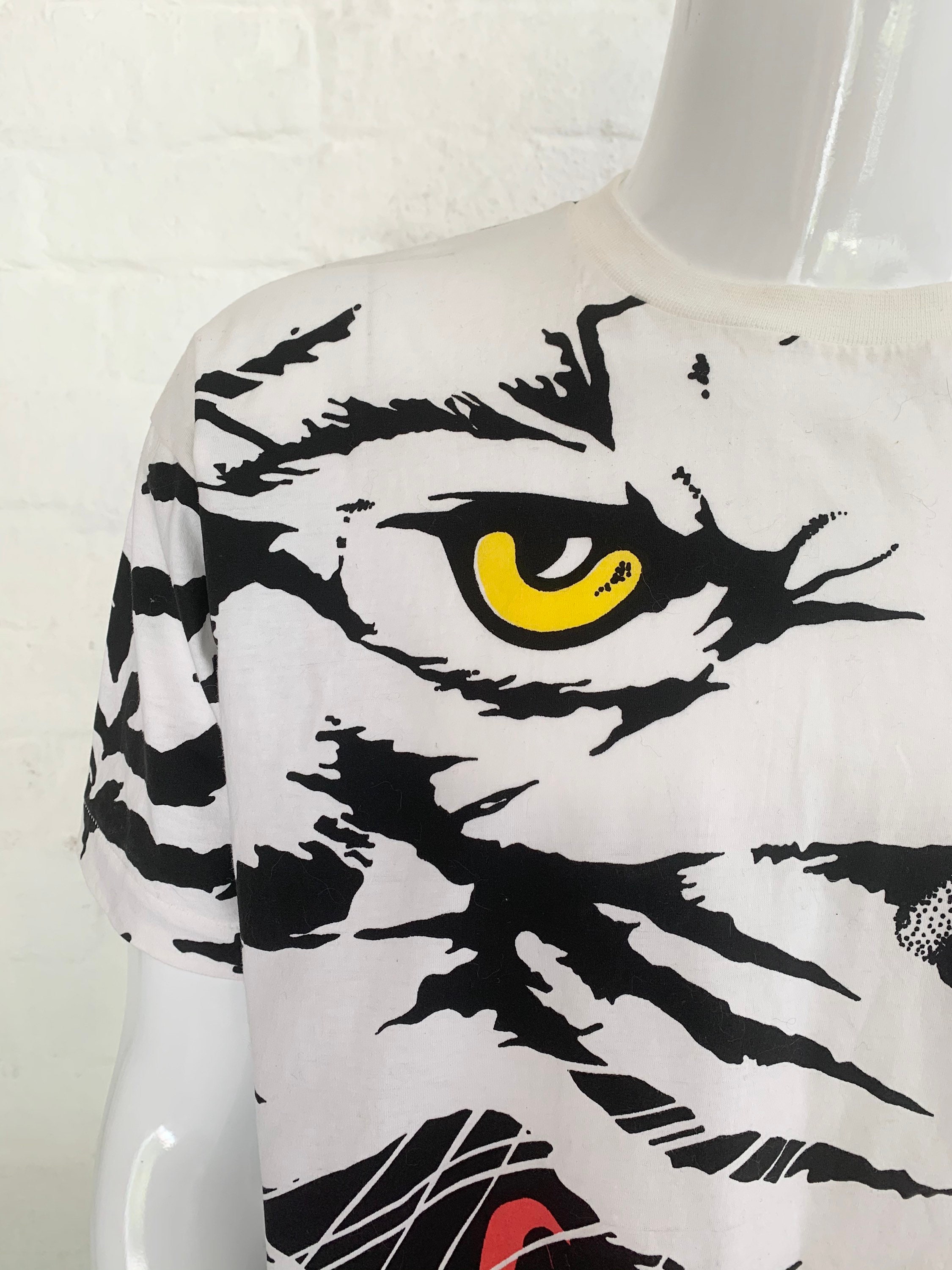 1990’s Oversized Brazilian Tee Shirt Featuring Huge White Tiger ...