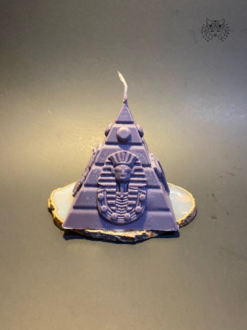Pharaoh Pyramid Scented Candle / Egyptian Goddess Art / - Etsy