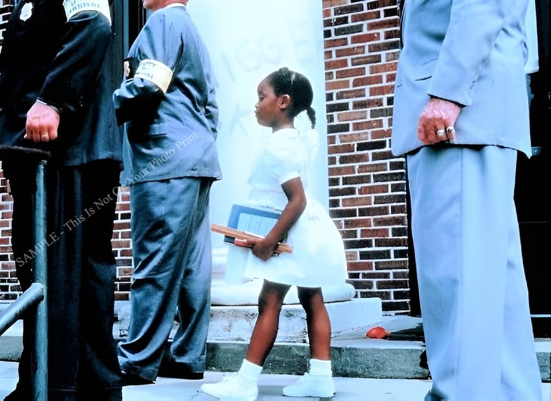 Photo of Ruby Bridges Escorted by US Marshals to School Civil Rights ...