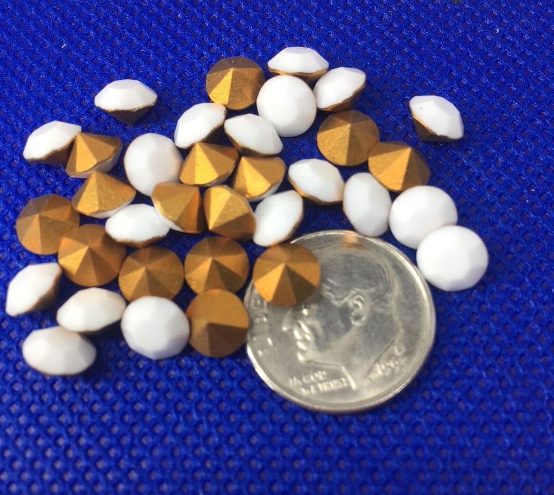 White Vintage Swarovski Crystal Chatons, Pointed Back Round, Art# 1100 ...