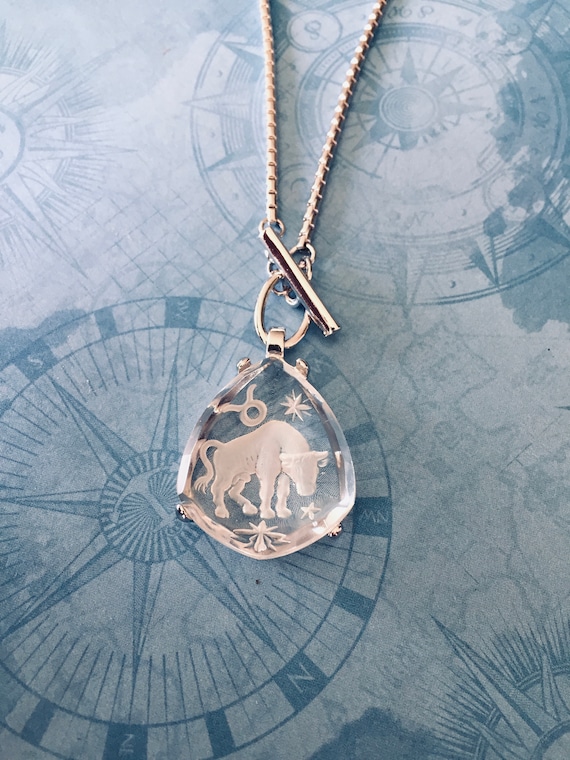 TAURUS rare vintage German intaglio glass zodiac pend… - Gem