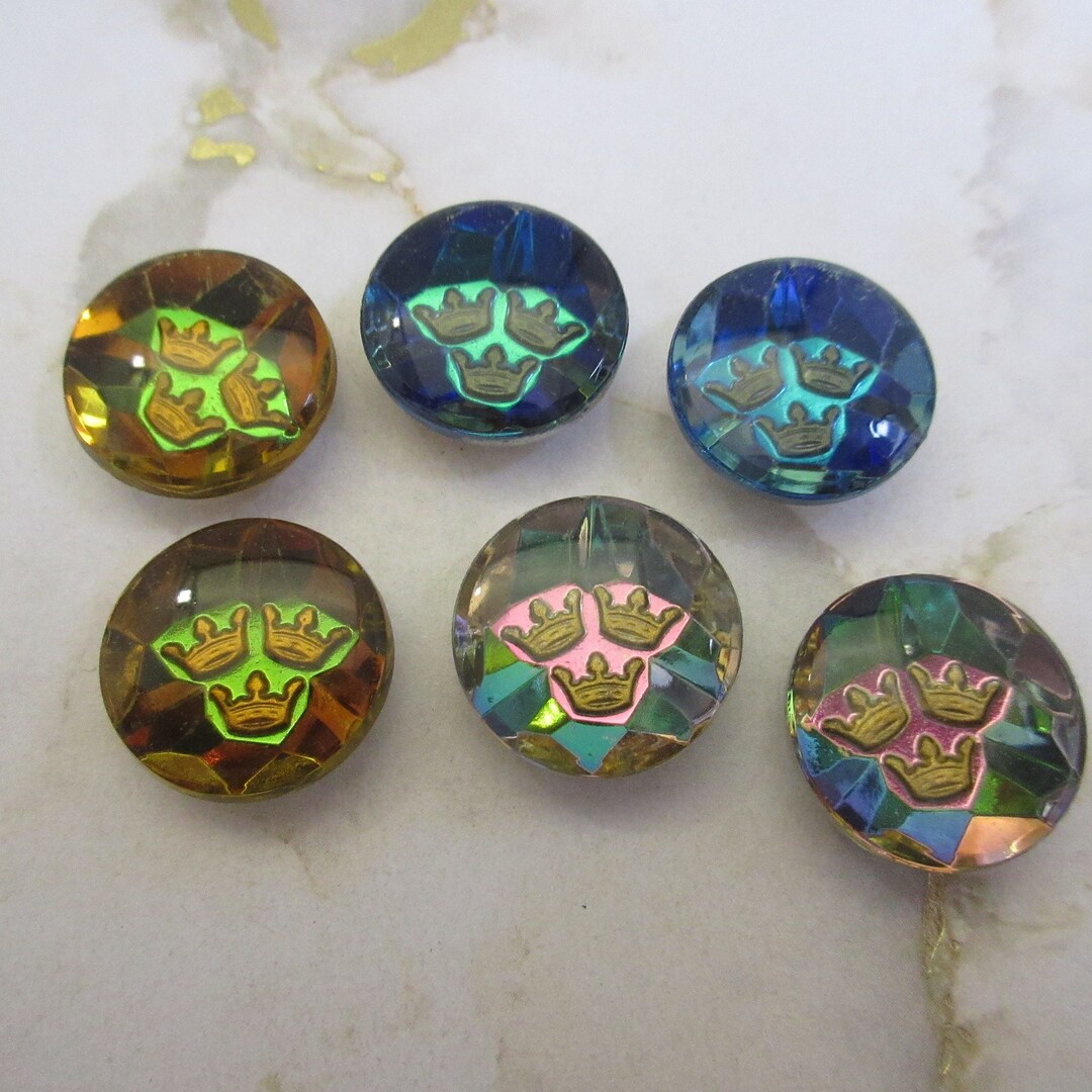 3 Crowns Royal Theme on This Vintage German Carved Glass Intaglio ...