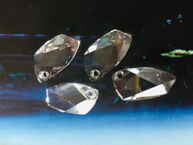 Contemporary Swarovski 20mm Crystal Pendant, Avant Garde Art.# 6620 ...