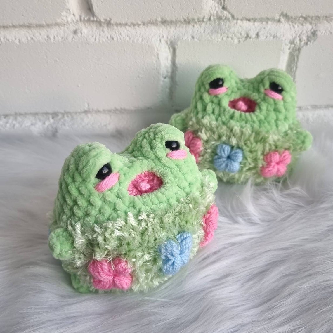 Crochet GREEN Fluffy FLOWER FROG Plush Toy Amigurumi Frog - Etsy