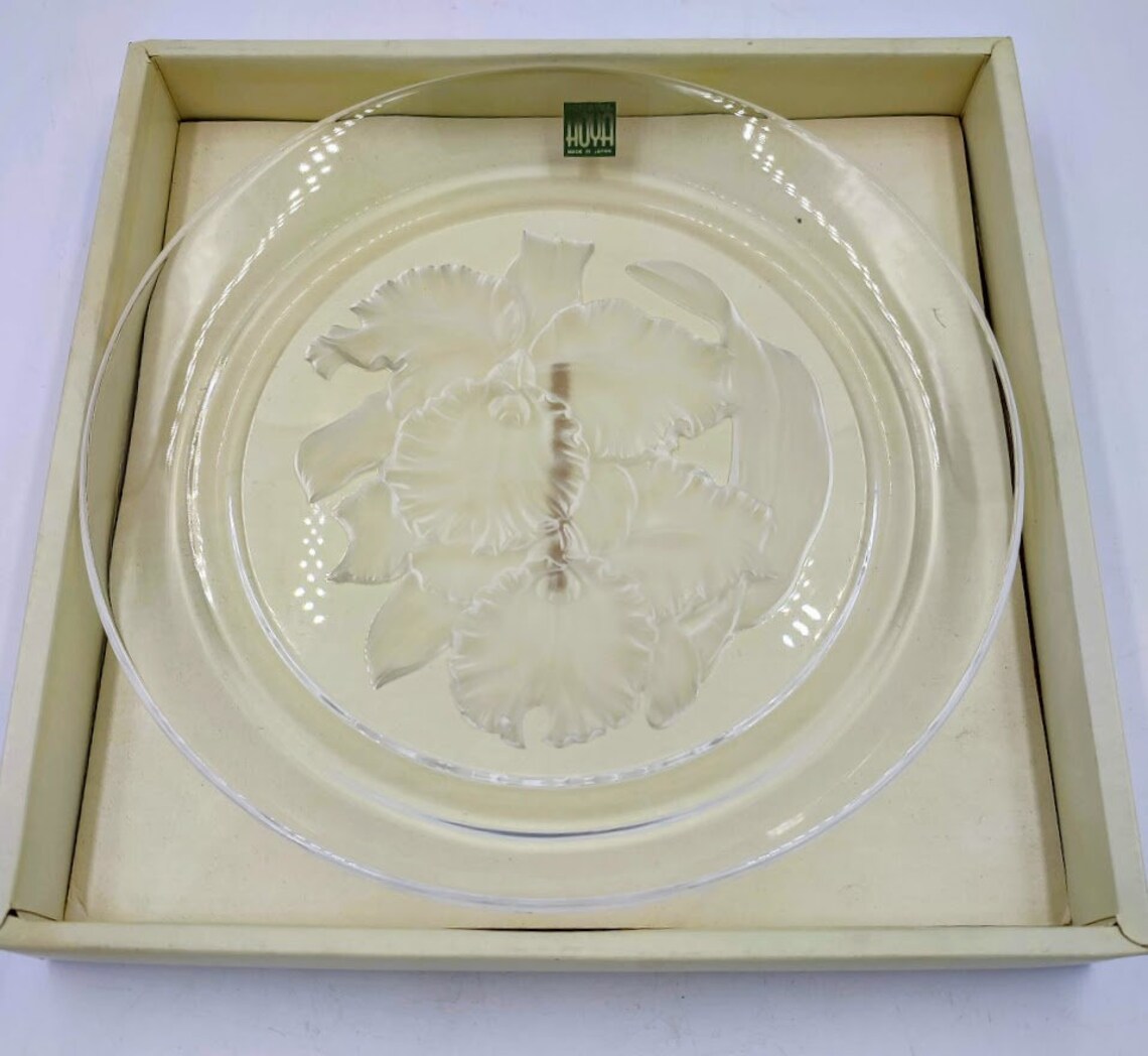 Hoya Crystal Art Engraving Series Plate - Etsy