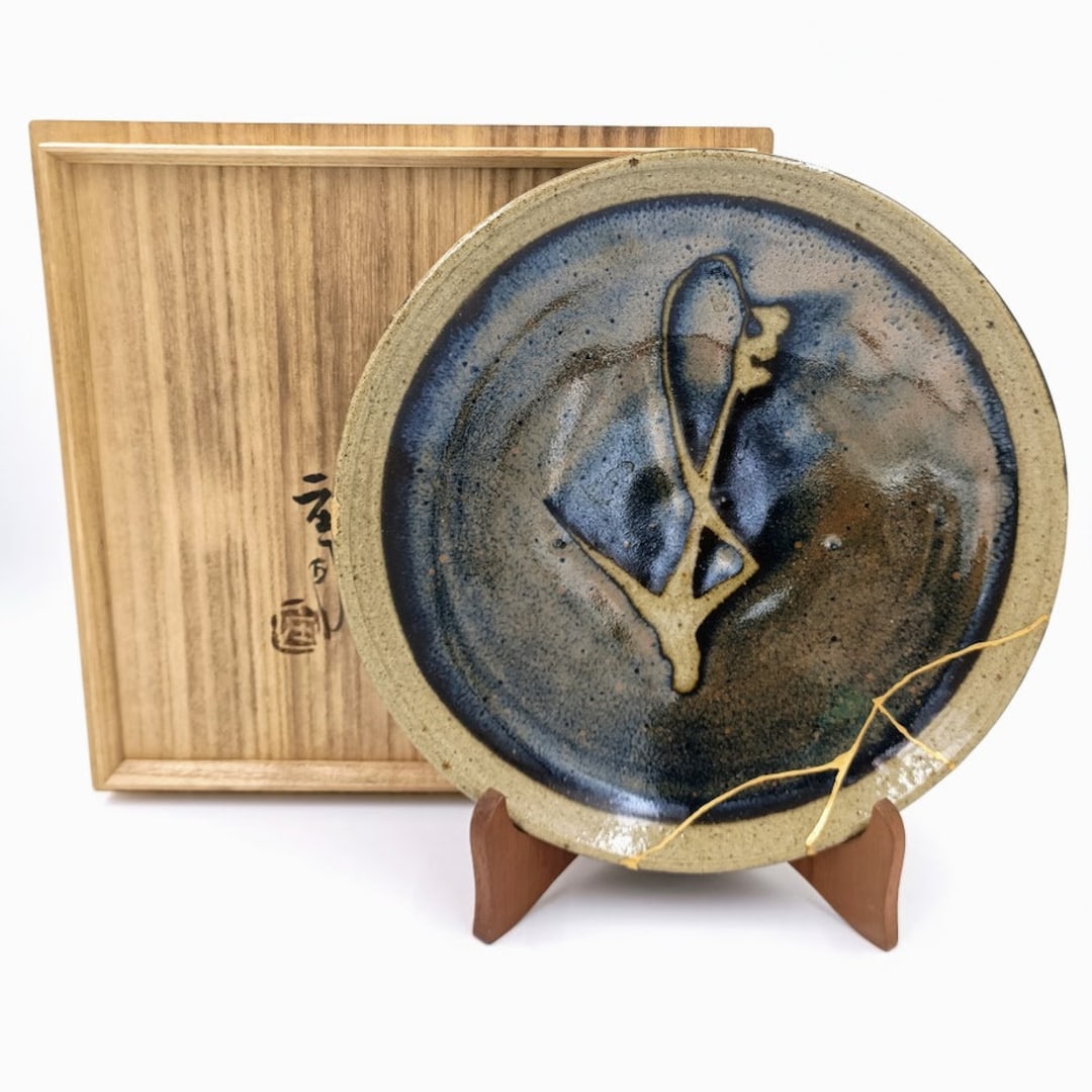 Mashiko Plate by Shoji Hamada Kintsugi. - Etsy