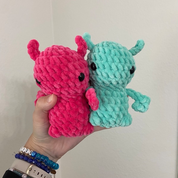 Alien Plushie - Etsy