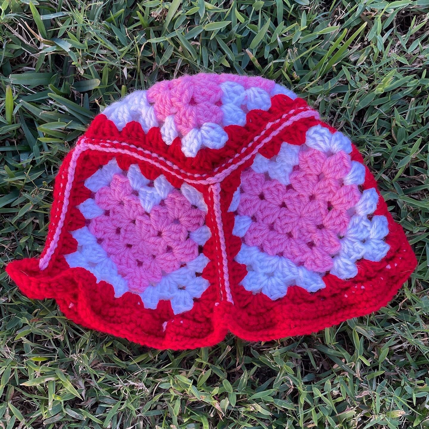 Sweetheart Granny Square Heart Crochet Bucket Hat - Etsy
