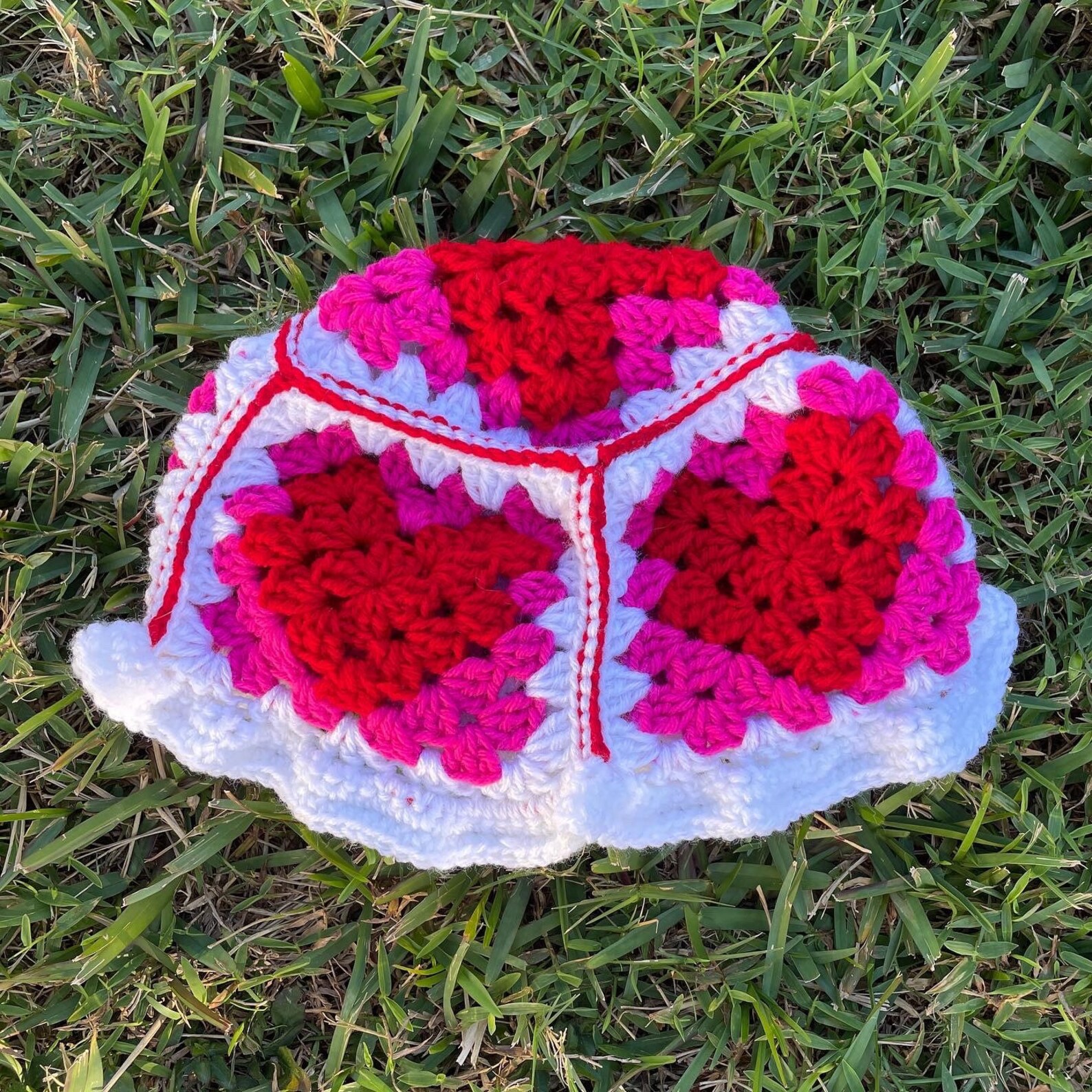 Sweetheart Granny Square Heart Crochet Bucket Hat - Etsy