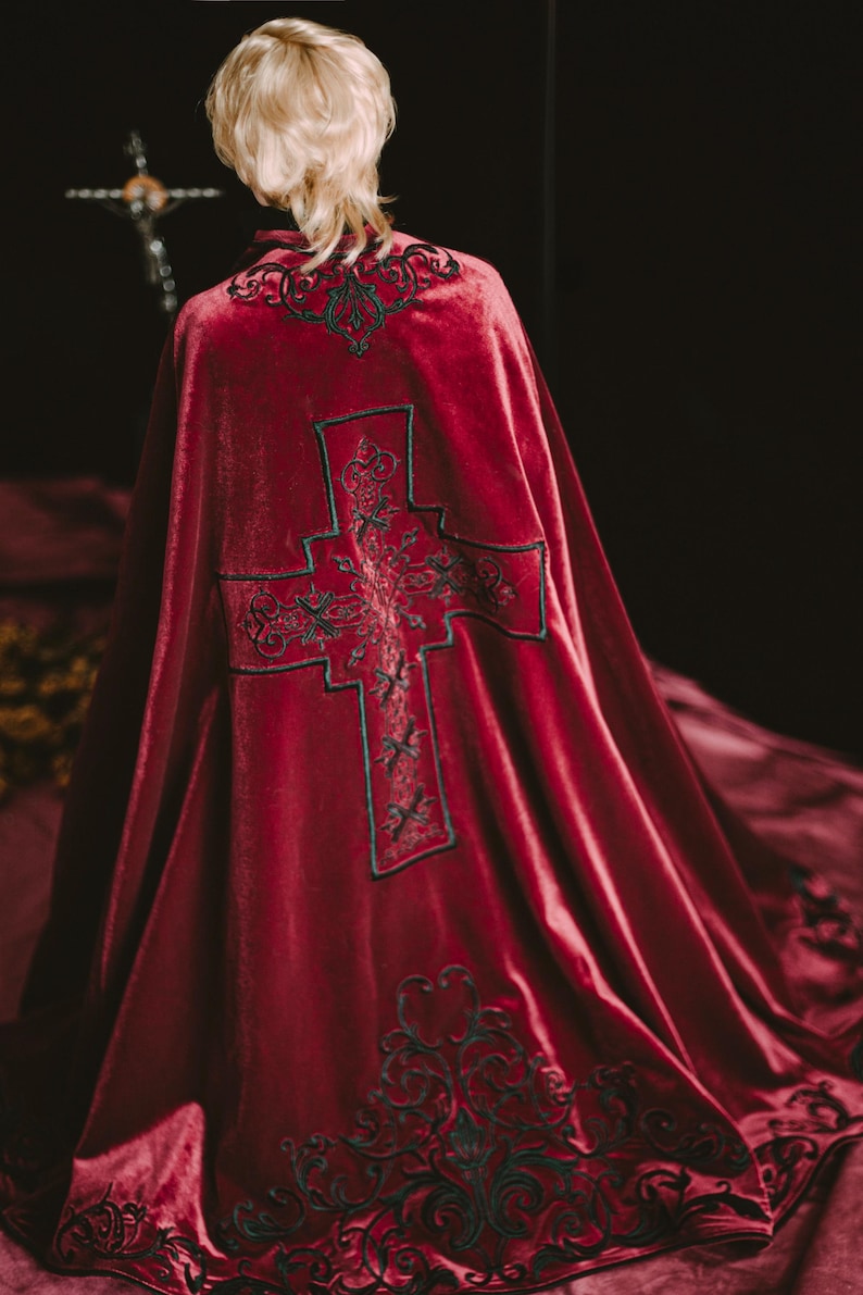 Limited ID75 68cm in Stock Velvet Cloak Embroidery Cross Retro Clothes ...