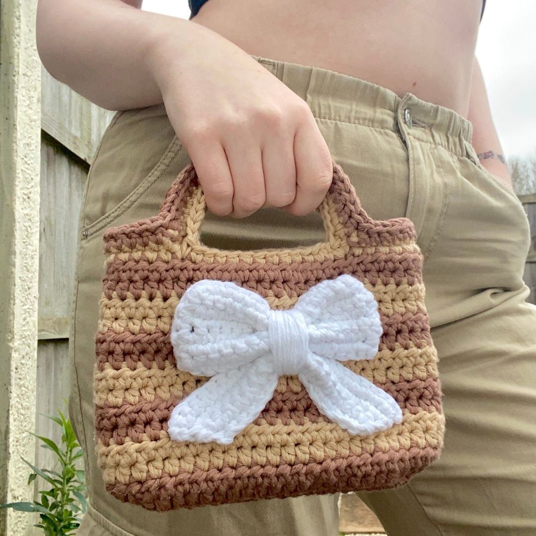 Crochet Pattern Mini Bow Bag by essdeecrafts PDF Onlycute ...