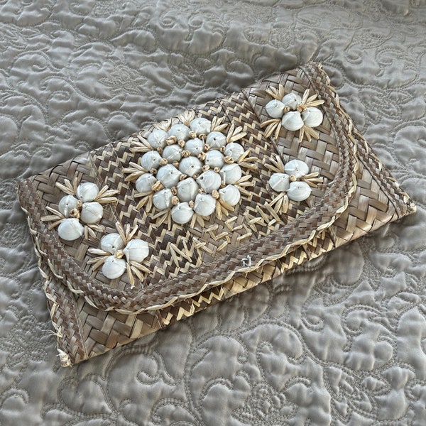 Shell Clutch - Etsy