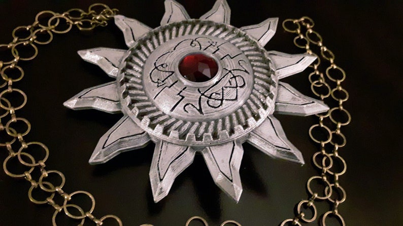 Holy Symbol of Ravenkind Amulet Prepainted Curse of Strahd - Etsy Canada