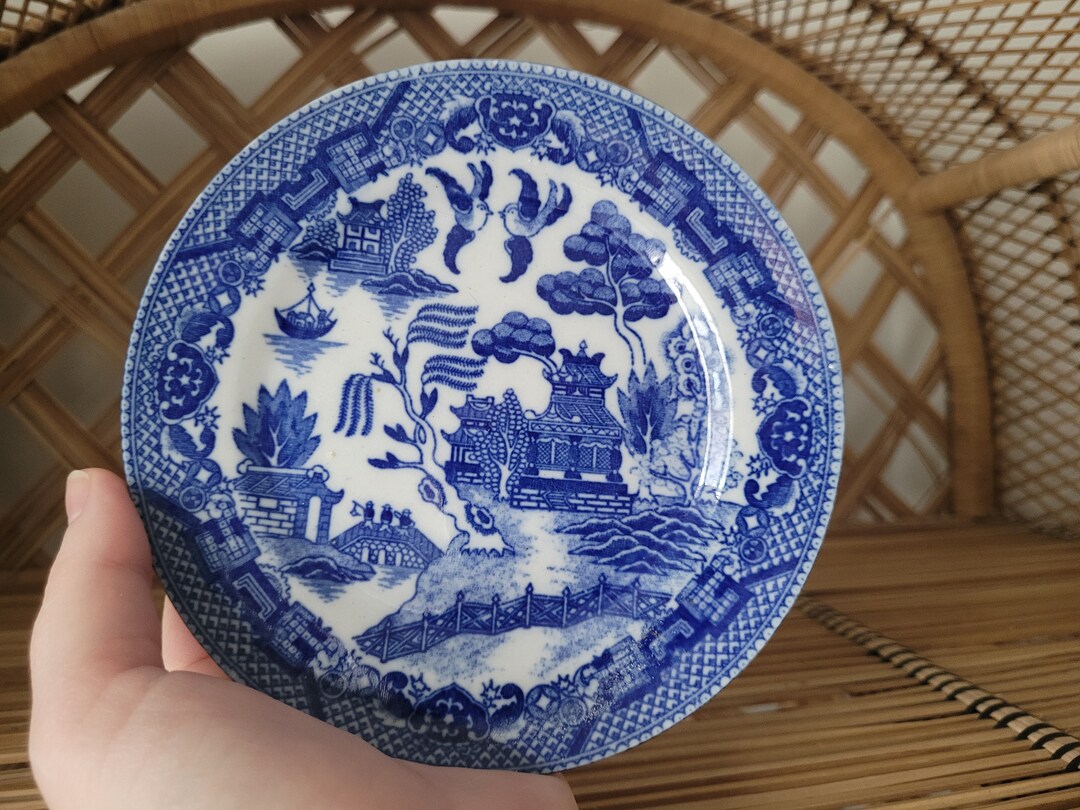 Antique Blue Willow Saucer - Etsy