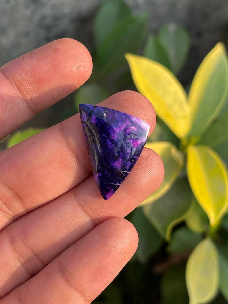 Sugilite Cabochon: Sugilite Stone (28x20.mm,11.ct) - Etsy