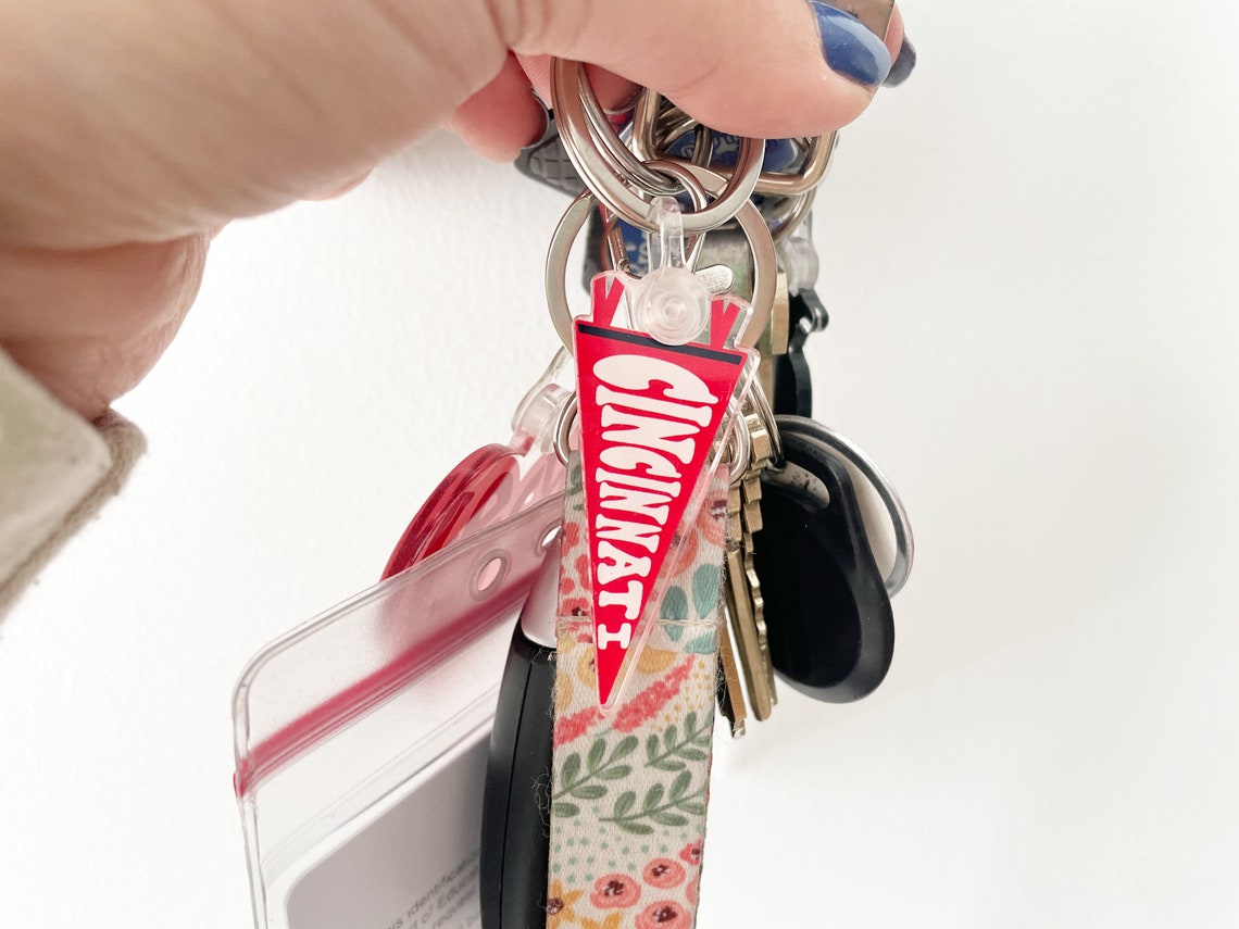 Red Cincinnati Pennant Flag Keychain - Etsy