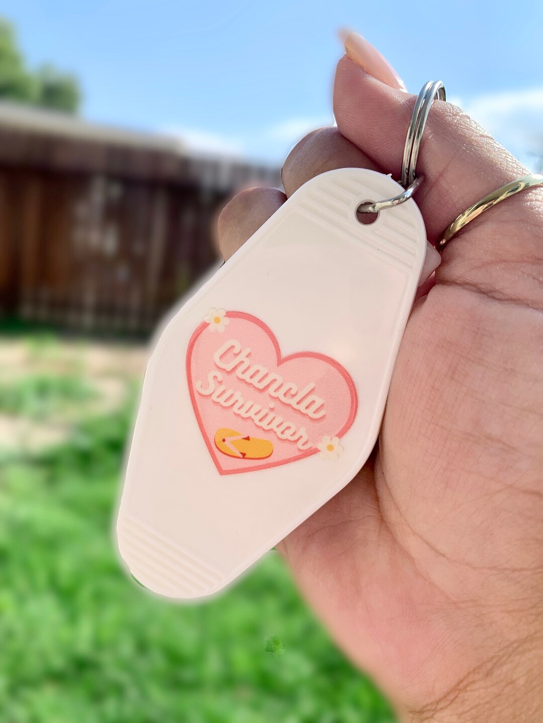 Chancla Survivor Spanish Proverb Pink Heart Funny Retro Motel Keychain ...