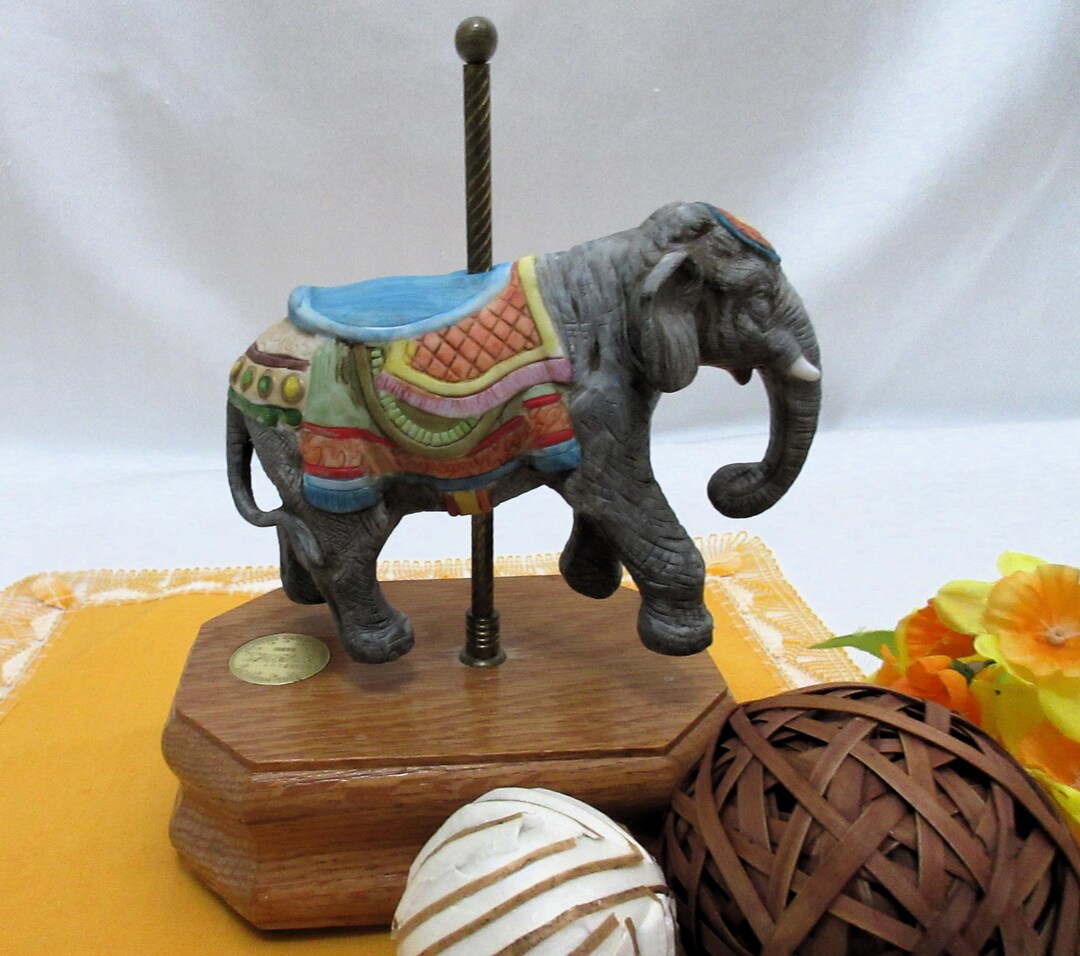 ELEPHANT MUSIC BOX, 8 3/4", Westland, Fine Porcelain, Oak Base, Spins ...