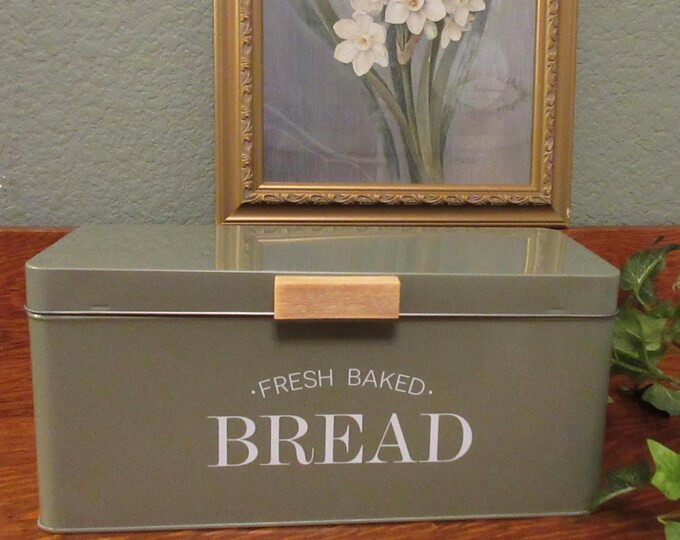 BREAD BOX, Metal, 12", SAGE Green, White Print, Wood Handle ...