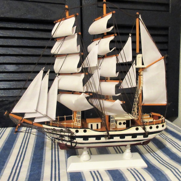 Clipper Ship Model - Etsy