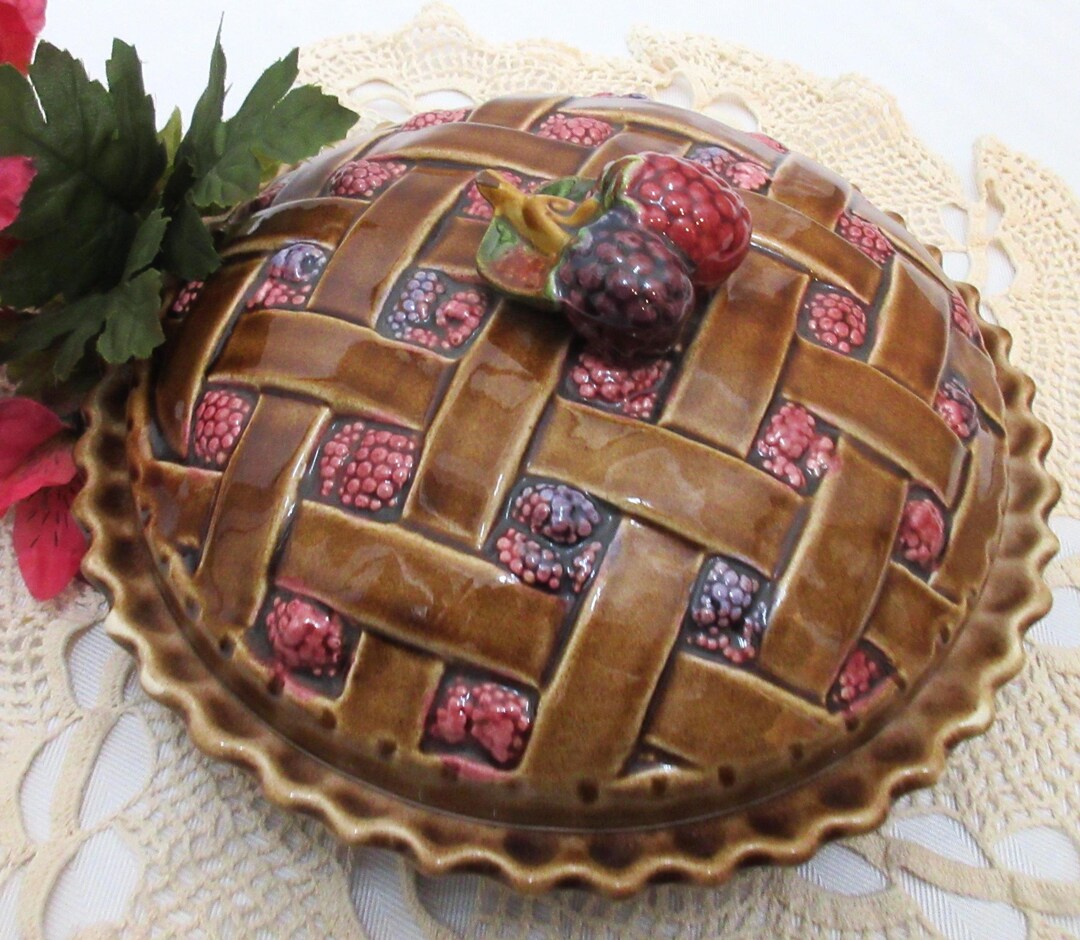 WILD BERRY PIE Keeper, 10 1/2", Vintage, Clay Castle, Ceramic, Handmade ...