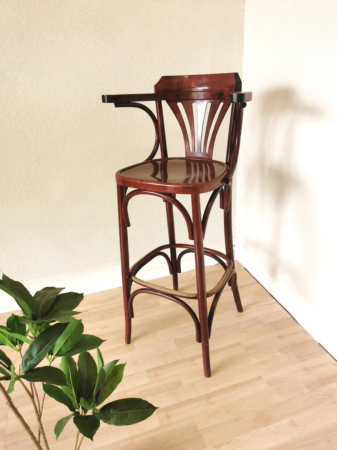 Vintage Wooden Bar High Chairs / Irish Pub Dine Chairs in Thonet Style ...