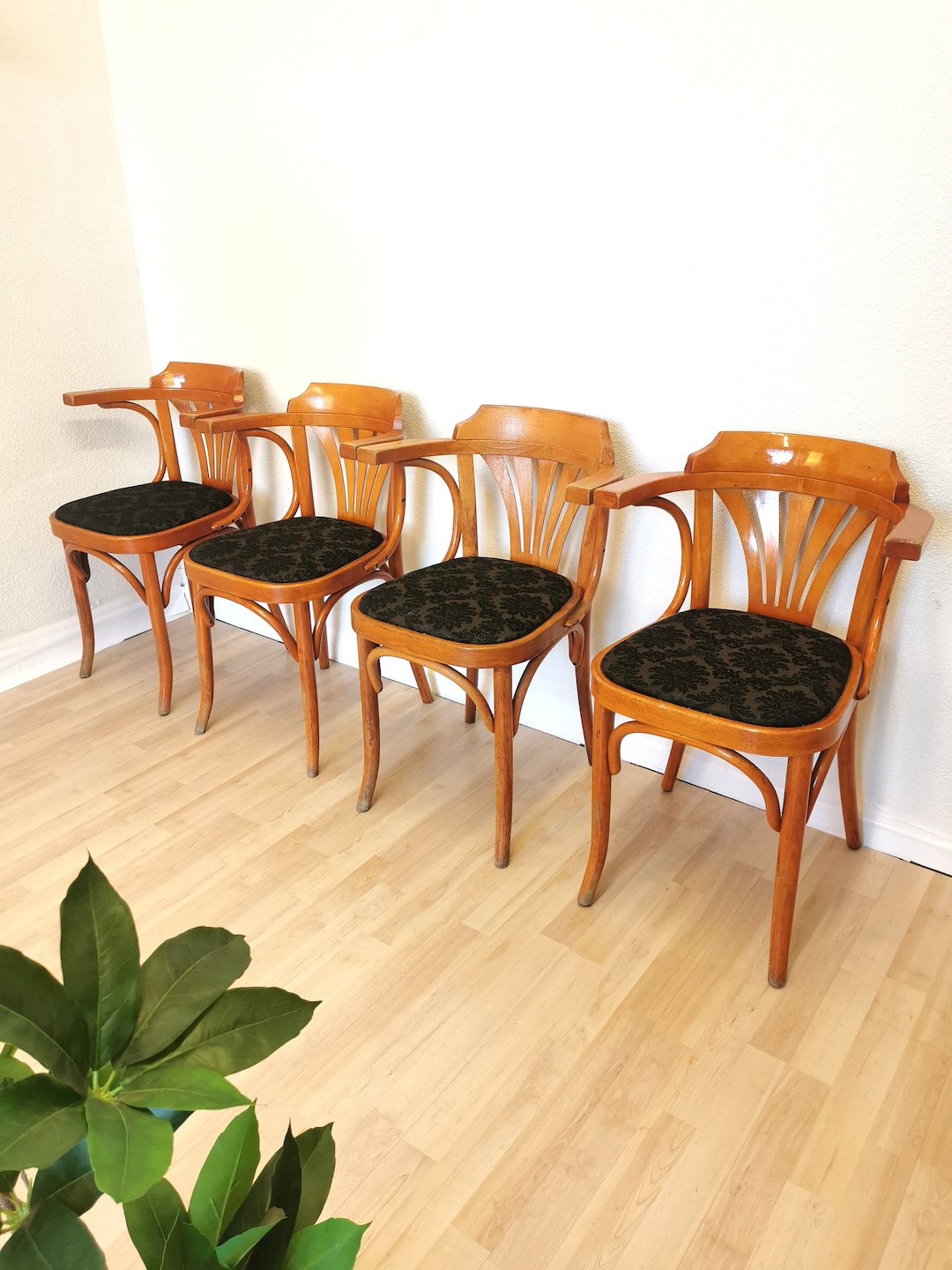 SET OF 4 Vintage Bentwood Dining Chairs in Irish Pub Style With Fabric ...