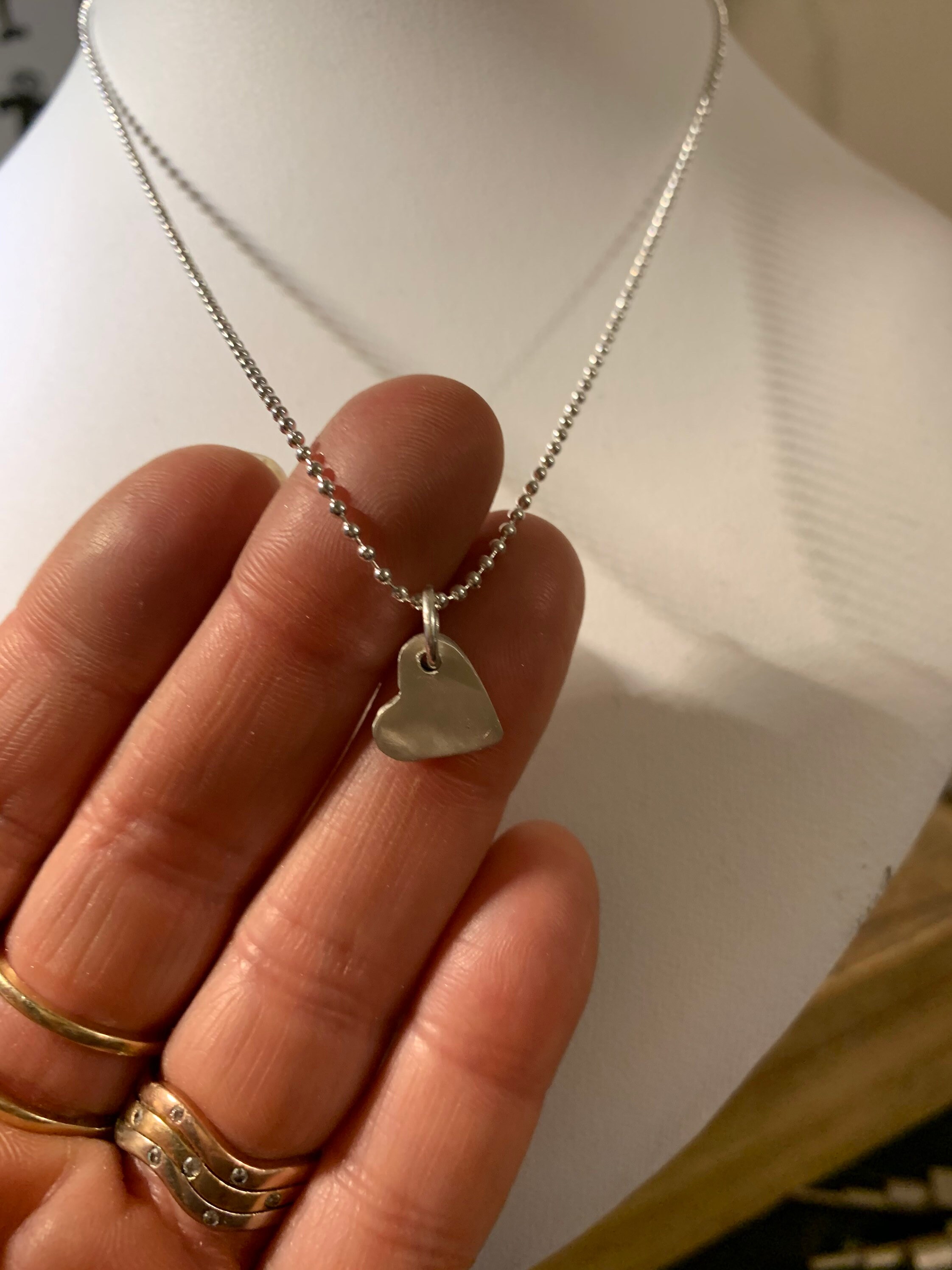 Collar de corazón de plata | Etsy