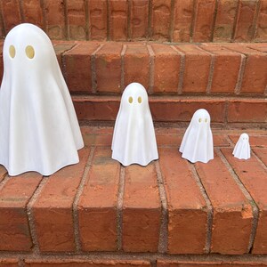Zou Ghost Moving Halloween Ghost, With Extending Legs, Various Sizes ...