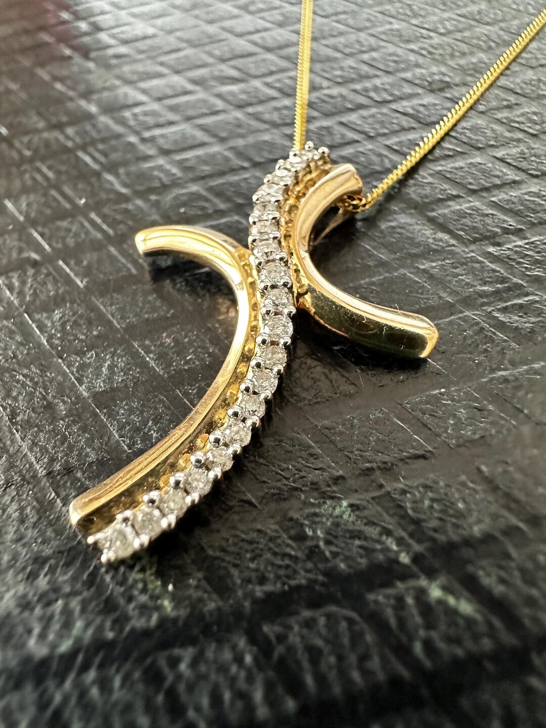 Elizabethan Vintage 9K Gold and Diamond Stylised Curved Cross Pendant ...