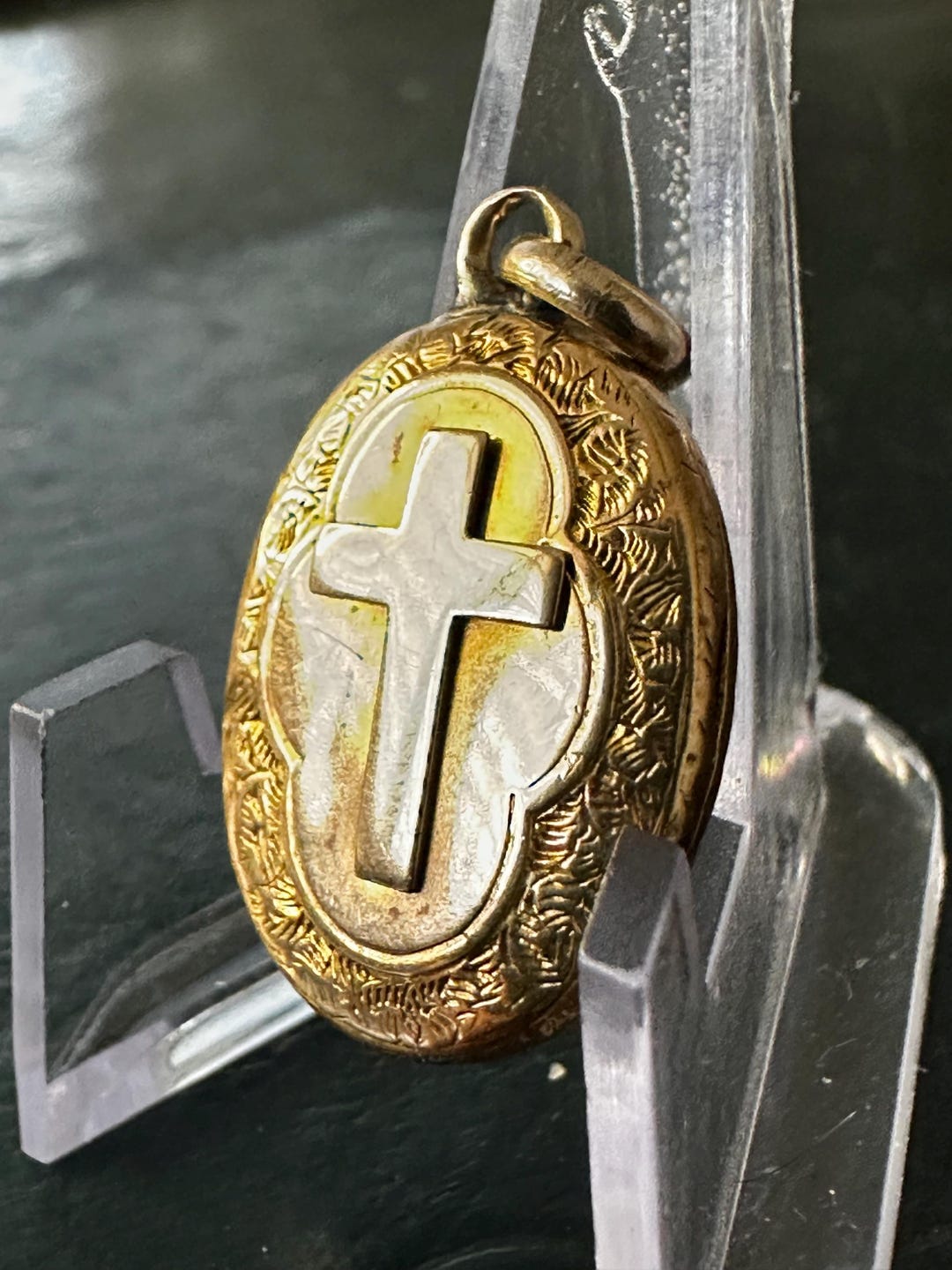 Victorian Antique 9K Yellow Gold Back & Front Oval Embossed Cross ...