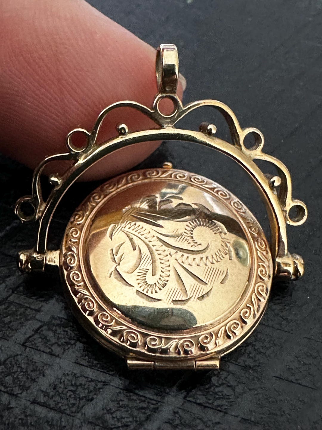 Hallmarked Elizabethan Vintage 9K Yellow Gold Swivel Photo Locket ...