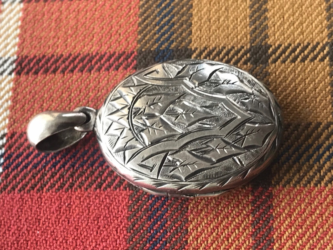 Victorian Silver Foliate Motif Locket Pendant Hallmark B'ham 1880 ...