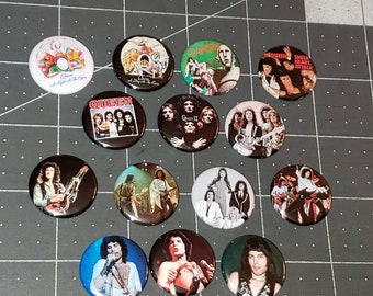 Queen Badges/pins/buttons, Freddie Mercury, Roger Taylor, John Deacon ...