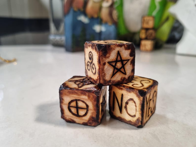 Fortune Telling Divination, Witches Dice, Magic Oracle, Prediction ...