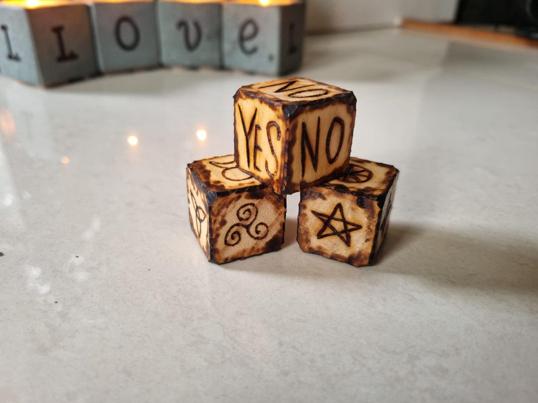 Fortune Telling Divination, Witches Dice, Magic Oracle, Prediction ...